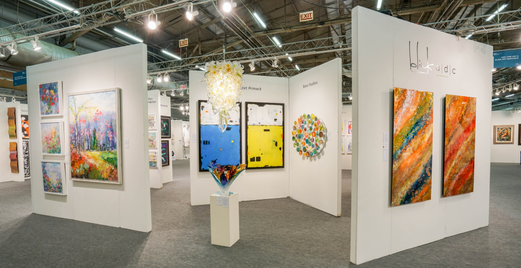 Top 5 Tips to Dazzle Your Visitors at Your Next Art Show - Art Business ...